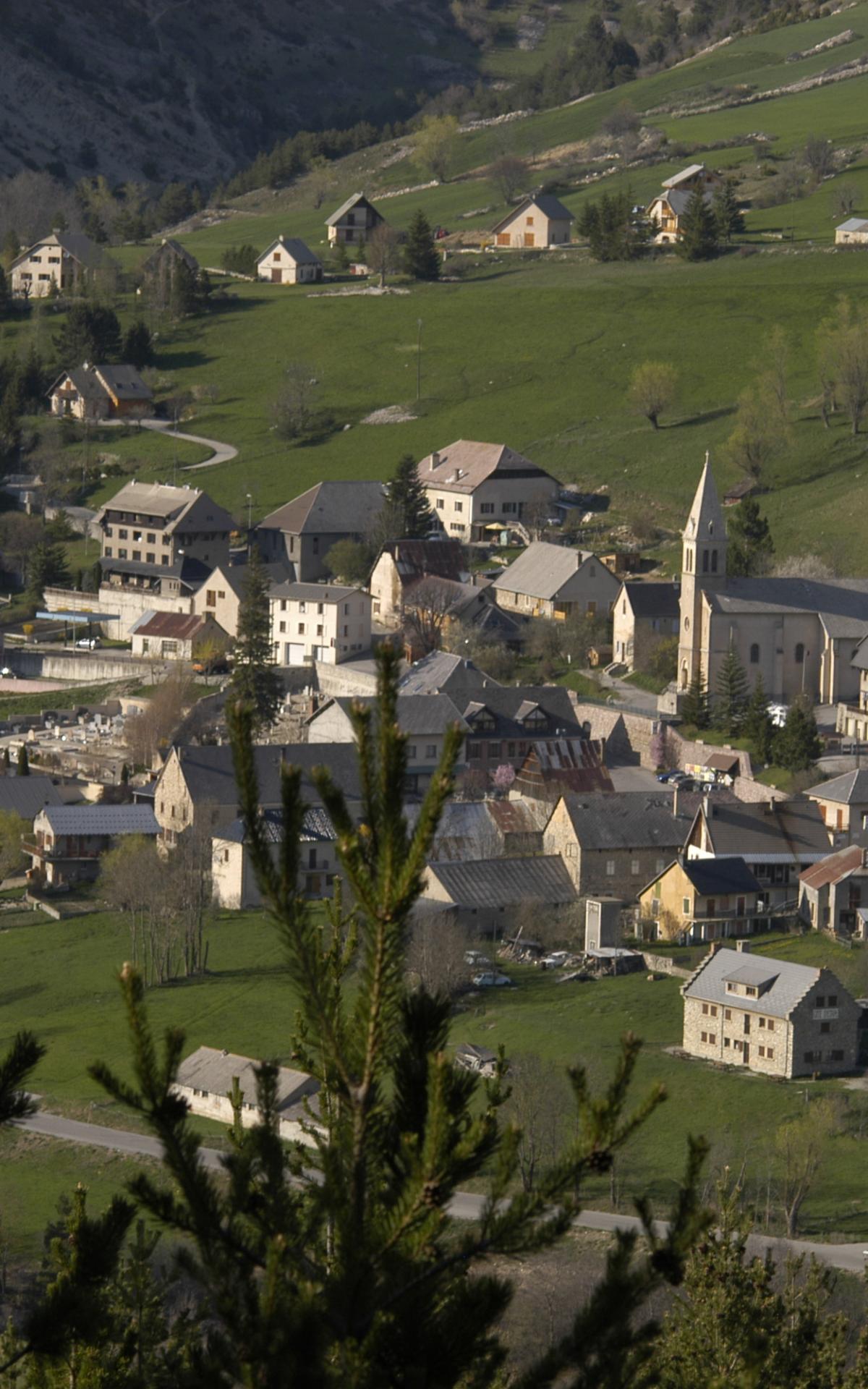 Les villages | Le Dévoluy, dans les Hautes-Alpes (05) – Site officiel