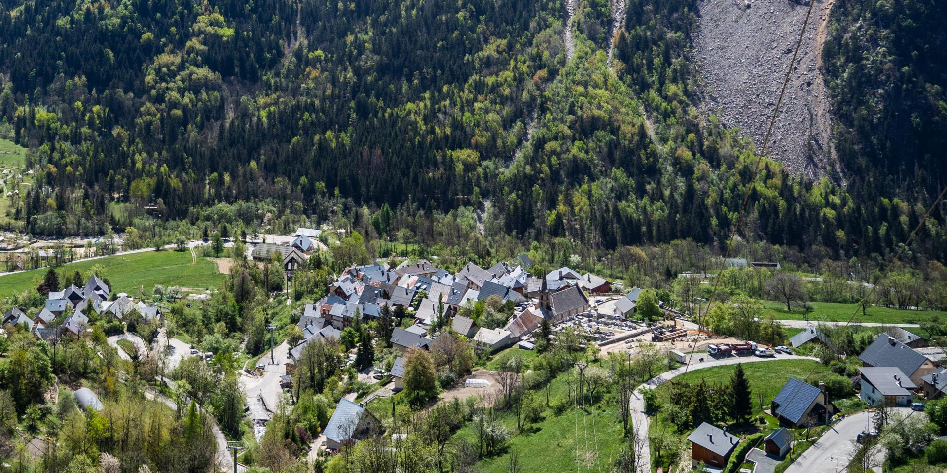 Village authentique de montagne : Venosc | Office de tourisme des 2 ...