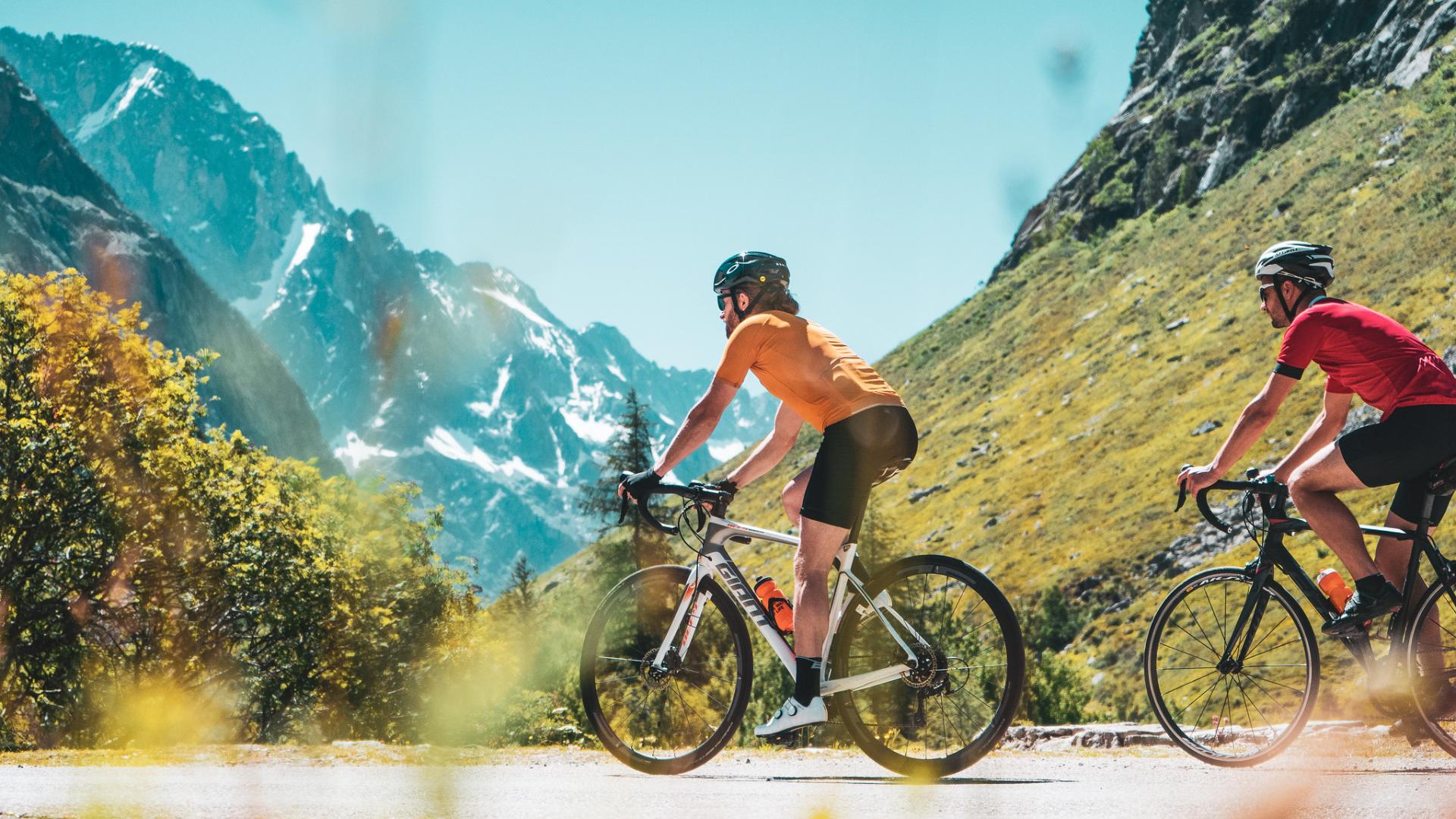 PUSH BACK YOUR LIMITS BY BIKE | Tourist office of Les 2 Alpes ...