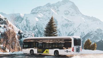 Les 2 Alpes Free shuttlebus | Ski resort Alps : Les 2 Alpes tourist ...