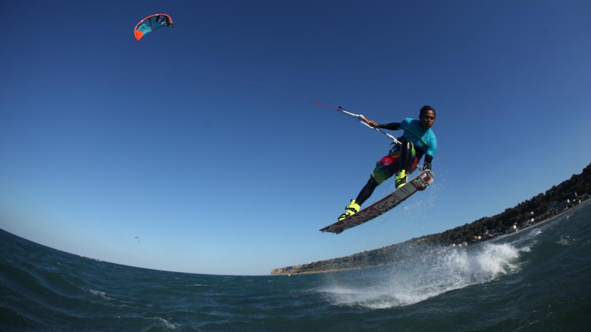 Kitesurf en liberté ! | Office de Tourisme de Leucate