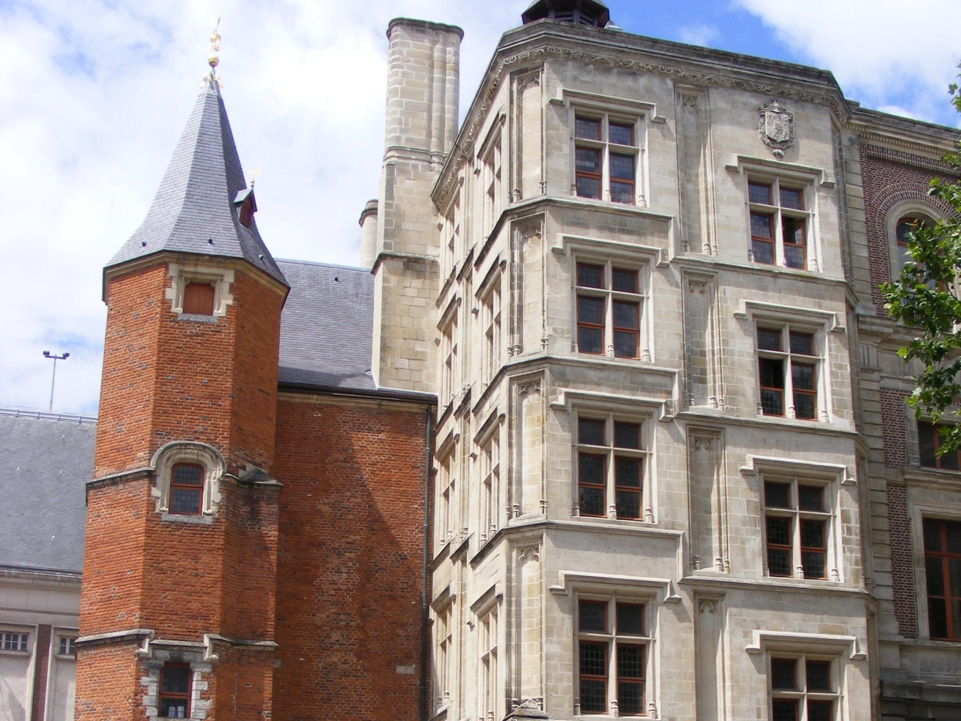 The history of Lille Office de Tourisme de Lille