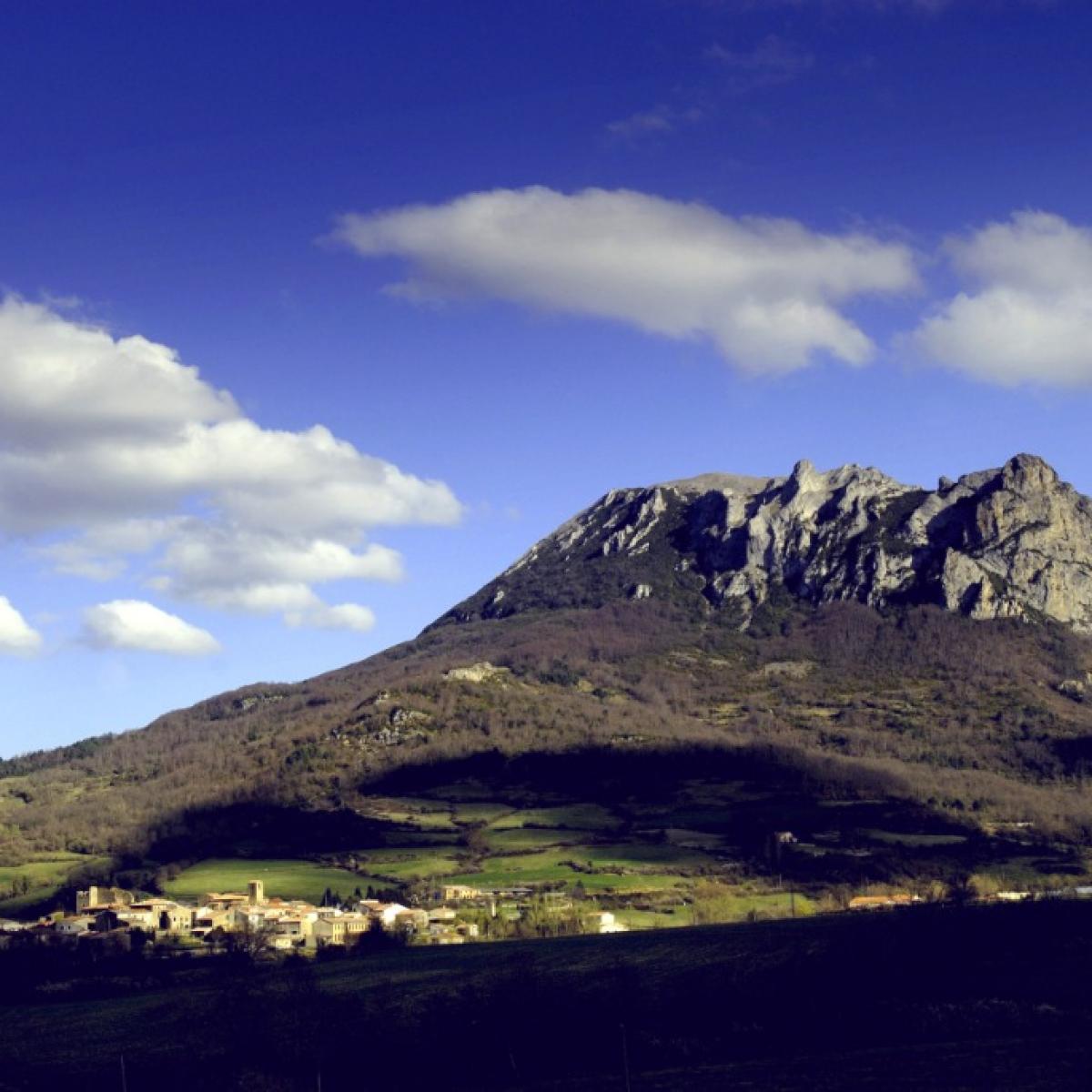 Le Pech de Bugarach | Limouxin Tourisme – Site Officiel de l’Office de ...
