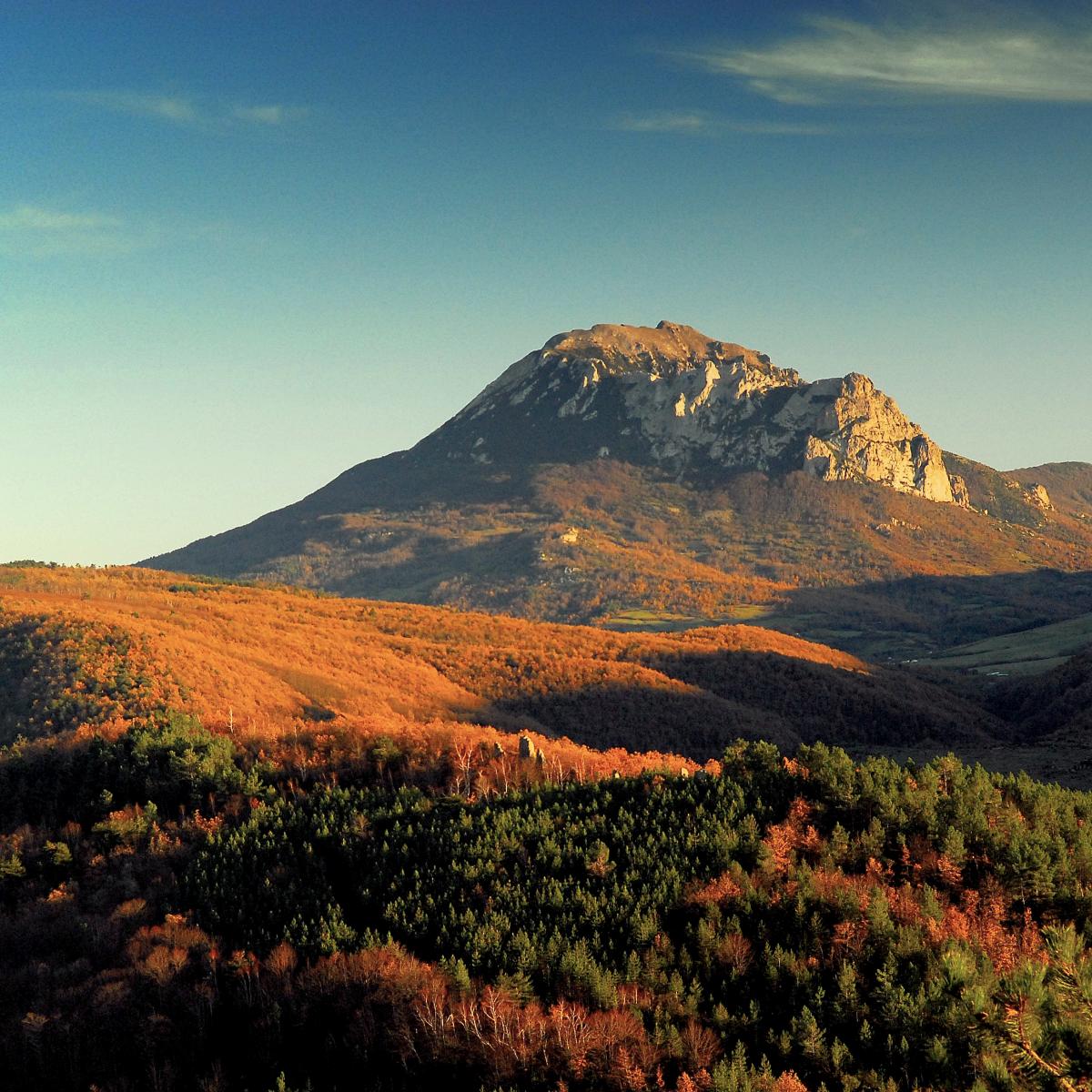 Le Pech de Bugarach | Limouxin Tourisme – Site Officiel de l’Office de ...