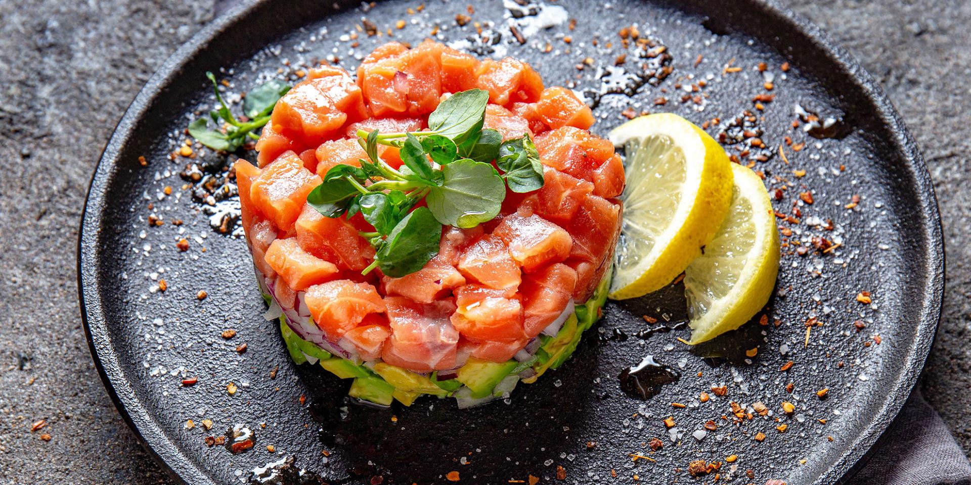 Recette du Tartare de thon et saumon à l’avocat | Martinique Tour