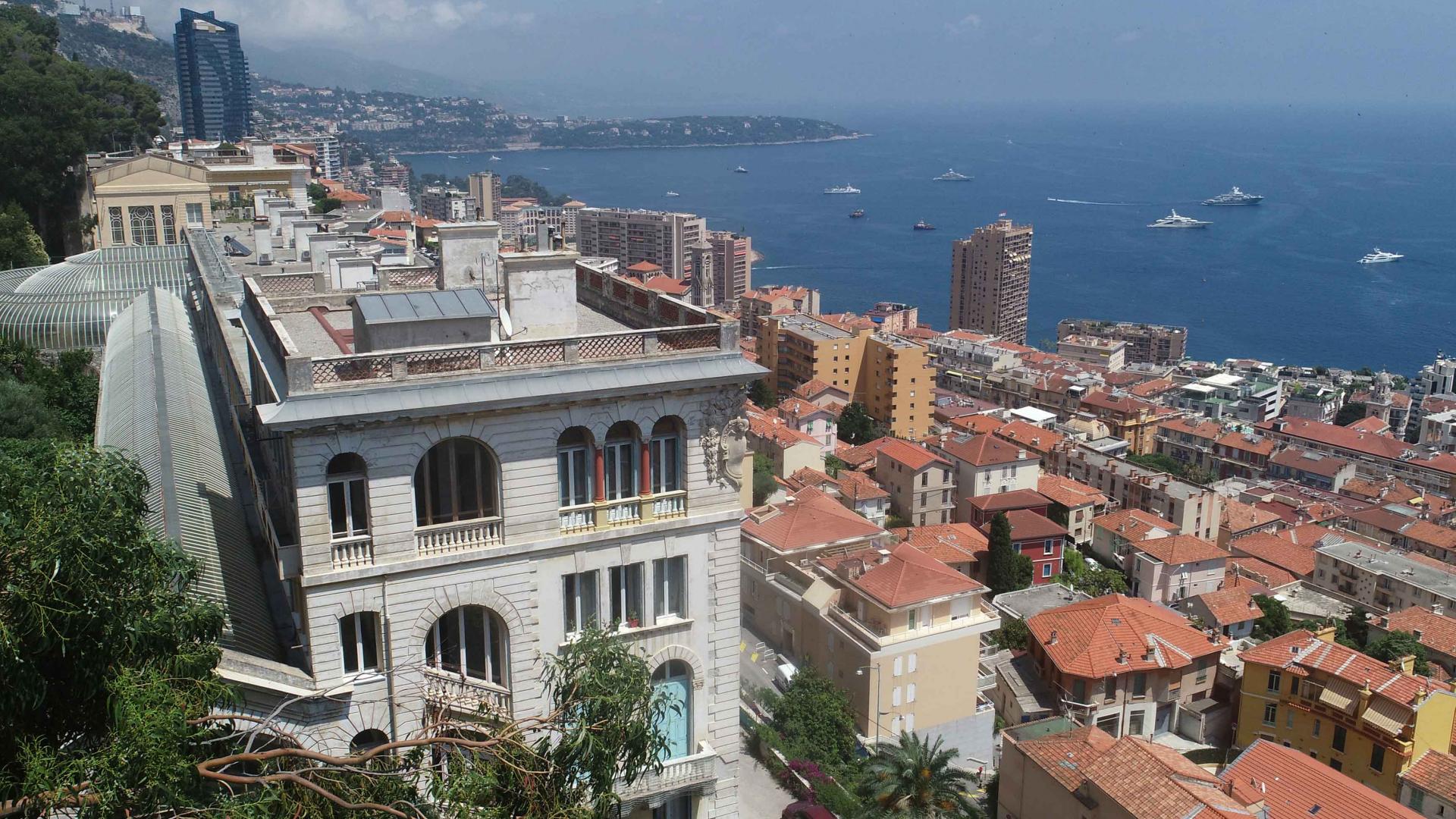 Menton and its Coastline | Menton, Riviera & Merveilles Tourist Office