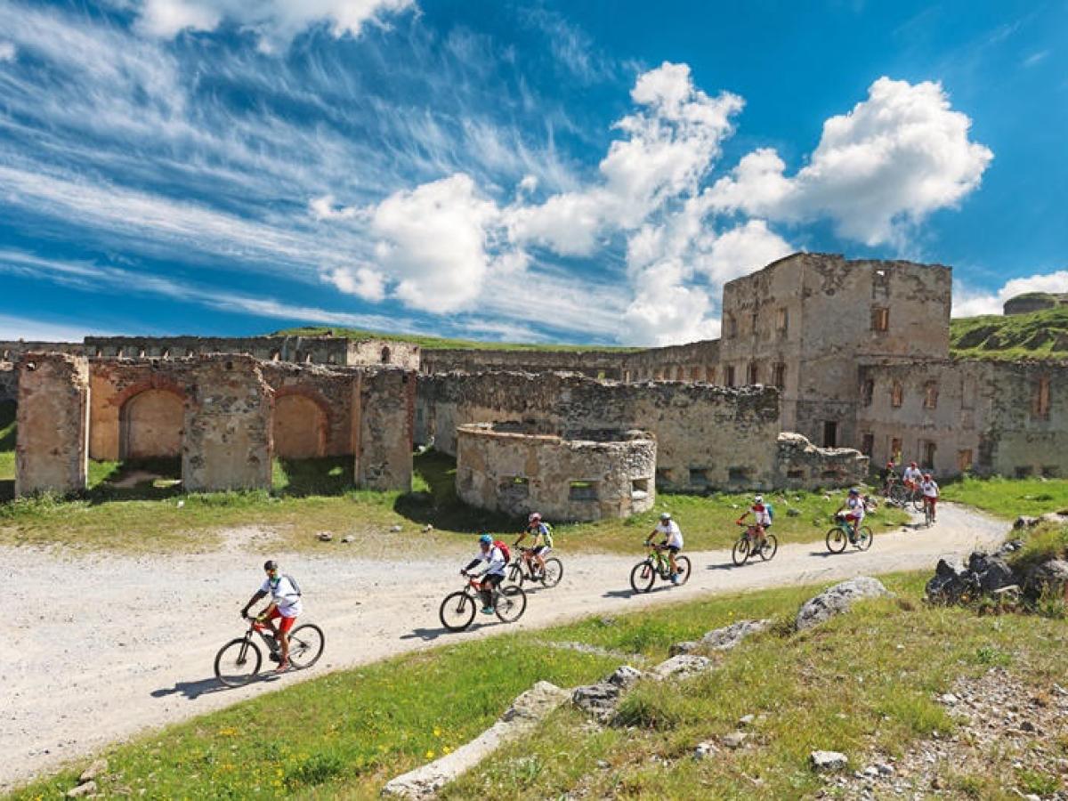 Due giorni in mountain bike sull’Alta Via del Sale | L'ufficio del ...