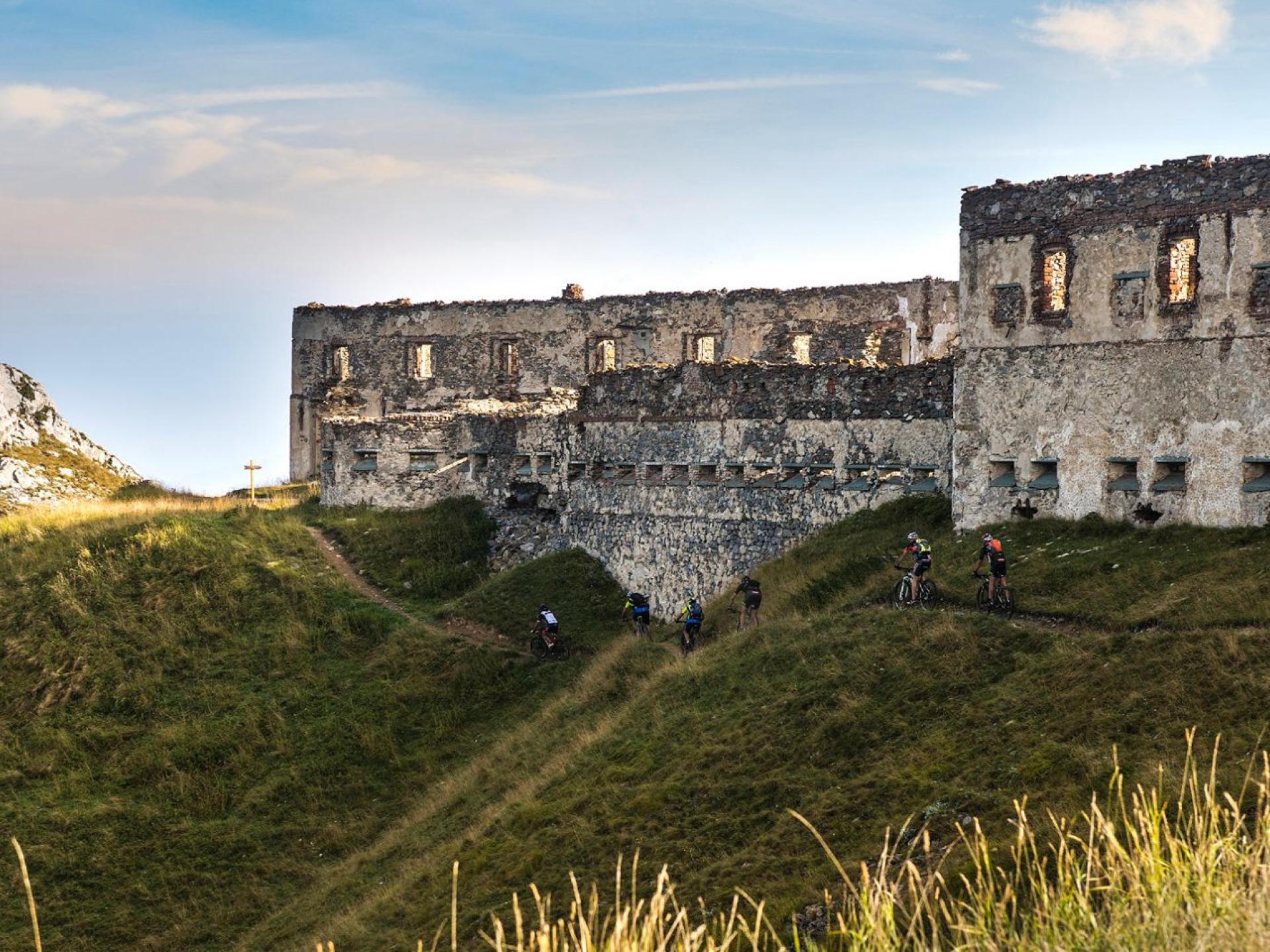 Due giorni in mountain bike sull’Alta Via del Sale | L'ufficio del ...