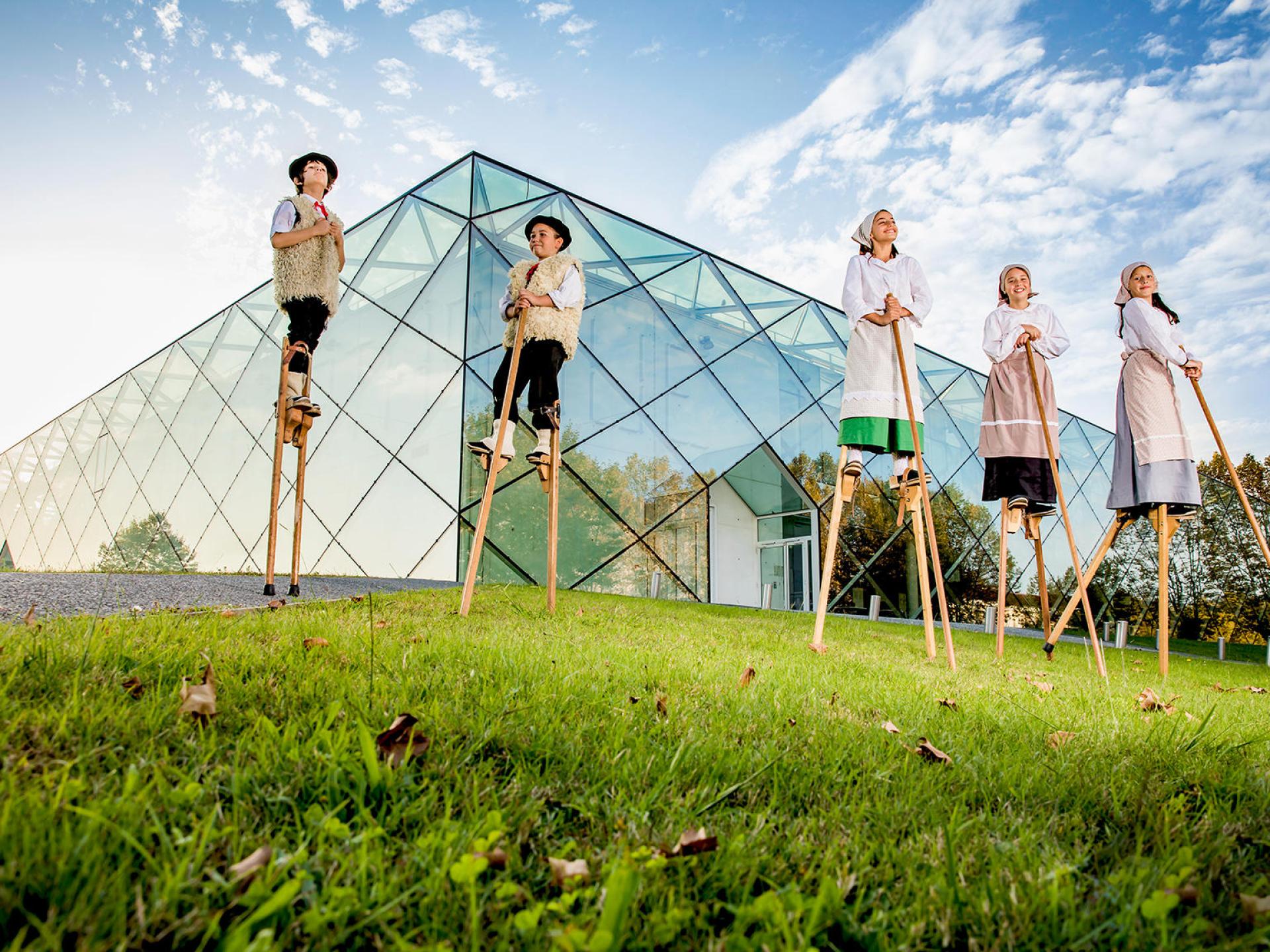 Mont de Marsan (Landes) | Site officiel de l’Office de Tourisme Home ...