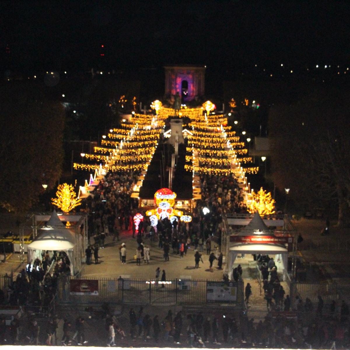 Iluminación y mercado de navidad | Montpellier Turismo