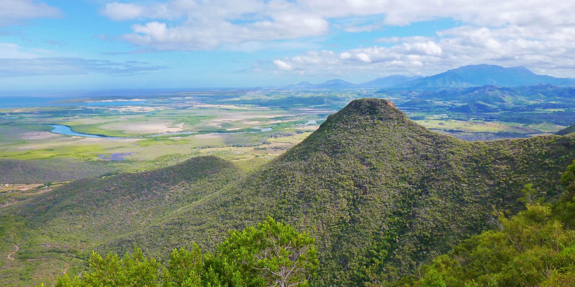 Explore New Caledonia’s Western Coast | New Caledonia Tourism: The ...