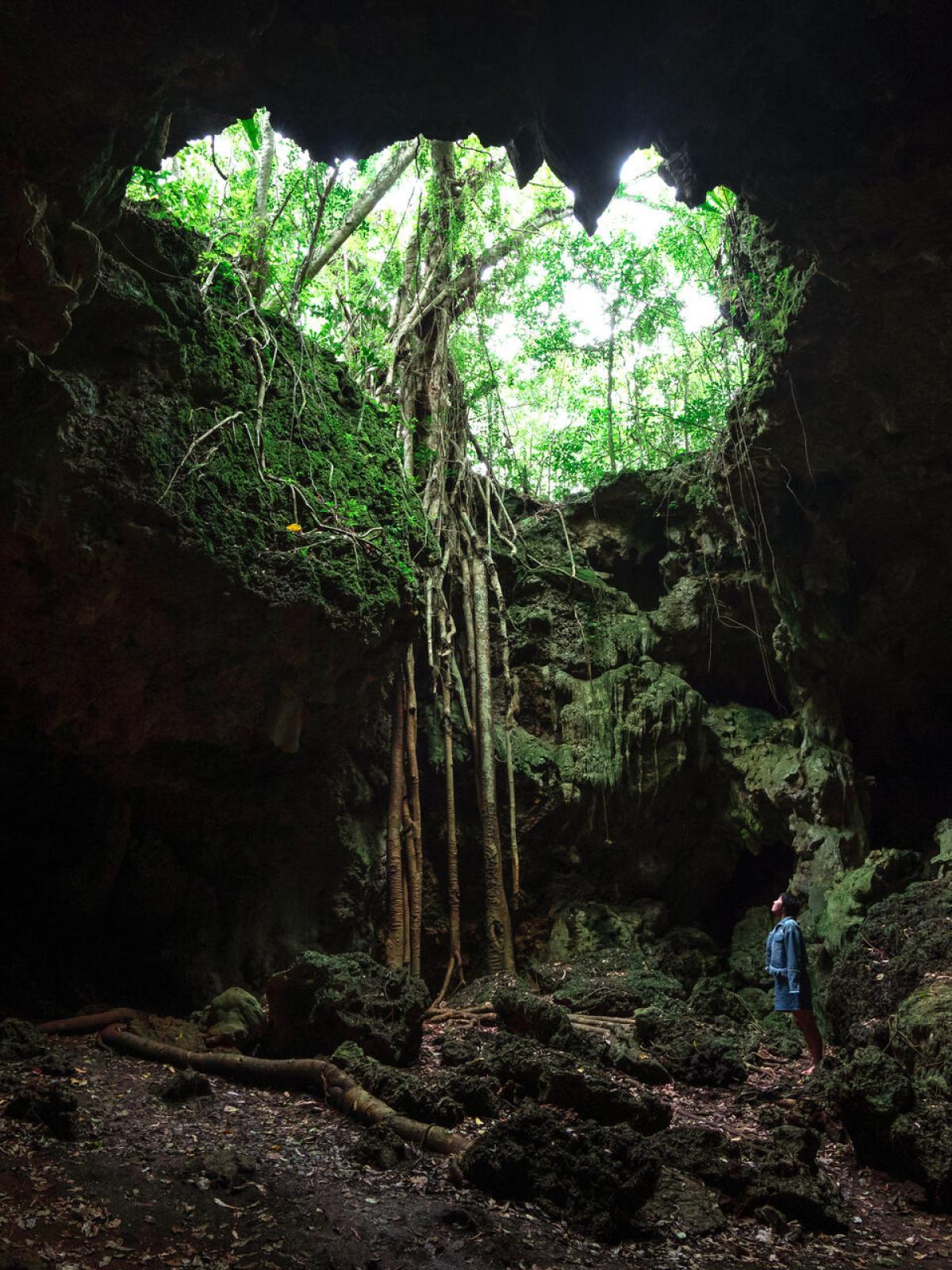 Queen Hortense’s cave on the Isle of Pines | New Caledonia Tourism: The ...