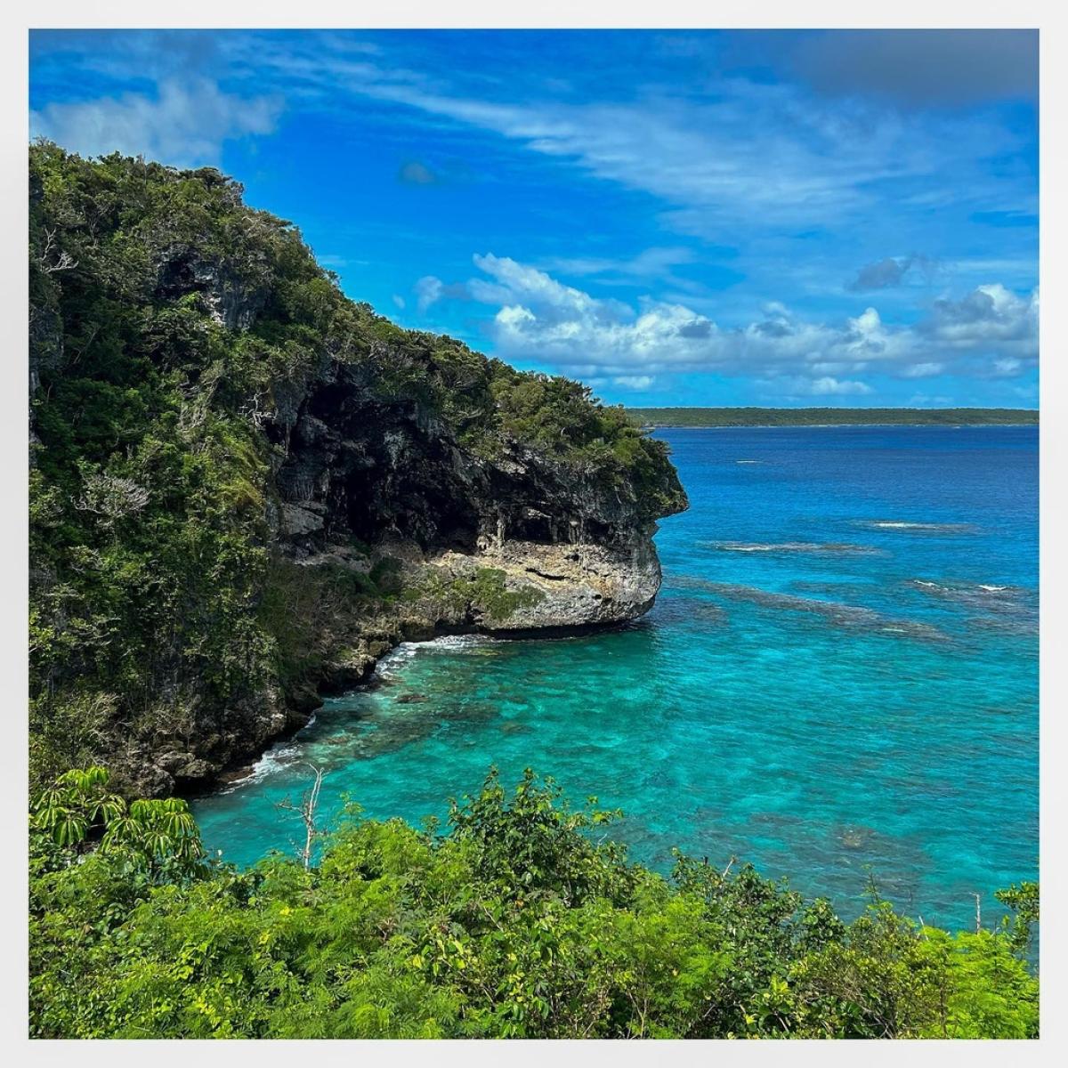 Visiter les Falaises de Jokin à Lifou | Nouvelle-Calédonie Tourisme ...