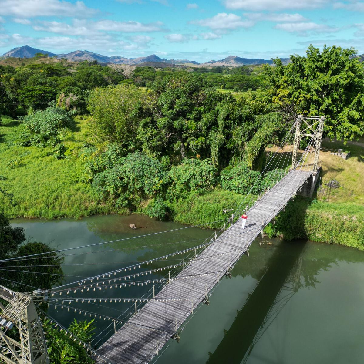 24h dans la région de La Foa avec Anaëlle et Steven | Nouvelle ...