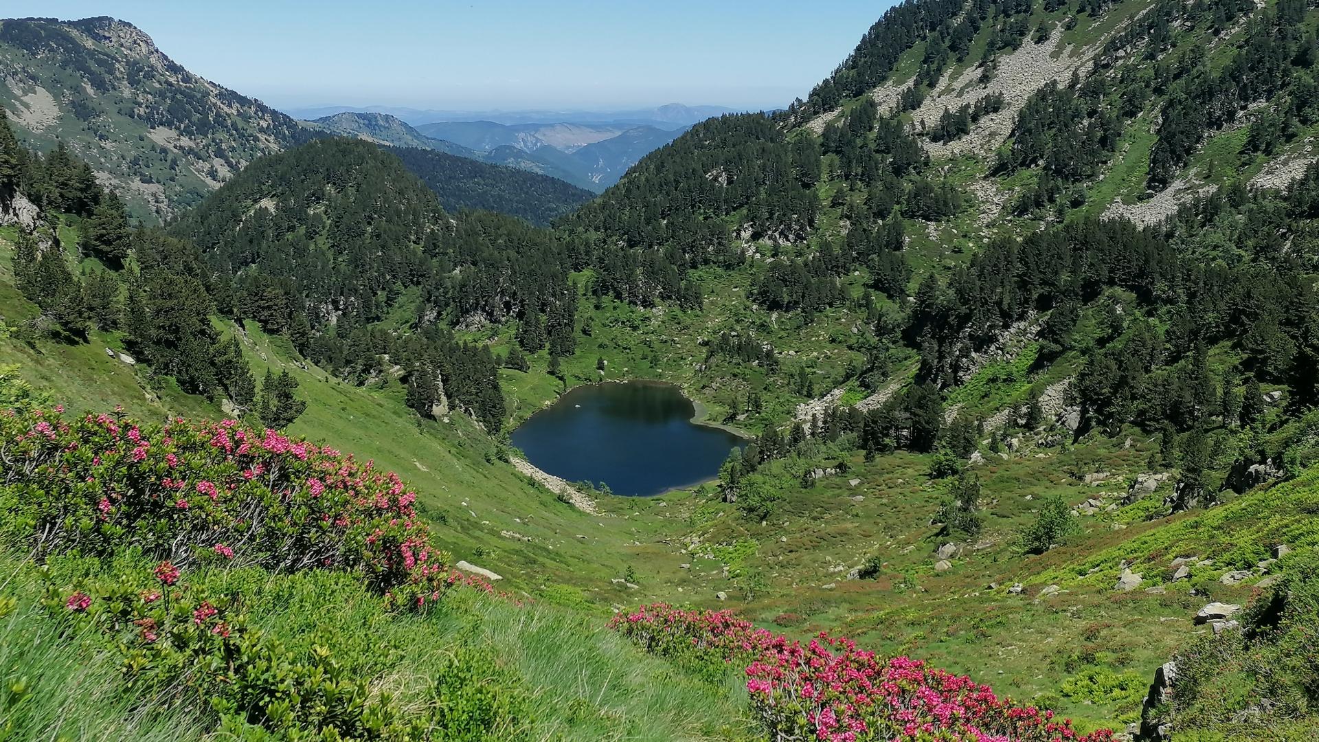 Étang des Bésines et son refuge (L’ Hospitalet-près-l’Andorre) | Office de Tourisme des Pyrénées ...