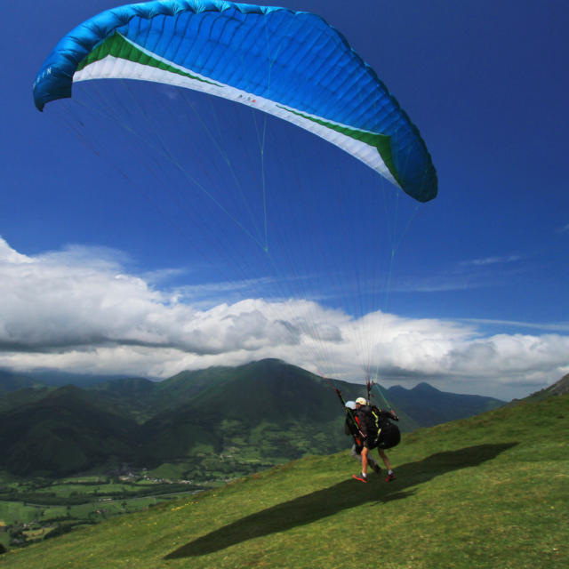 Profesionales del parapente | Web oficial del Pirineo Bearnés
