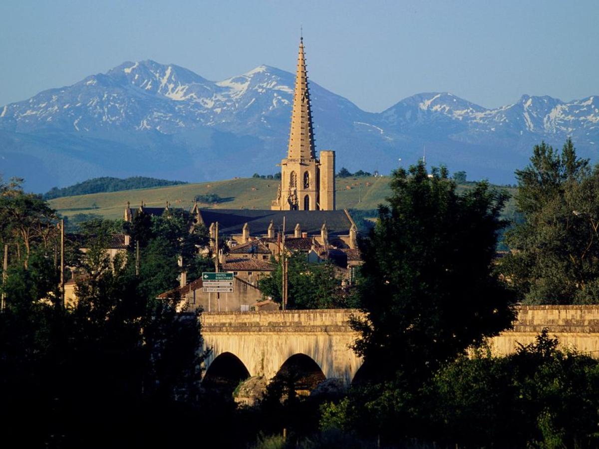 Visite guidée de Mirepoix | Site Officiel de l'Office de Tourisme des ...