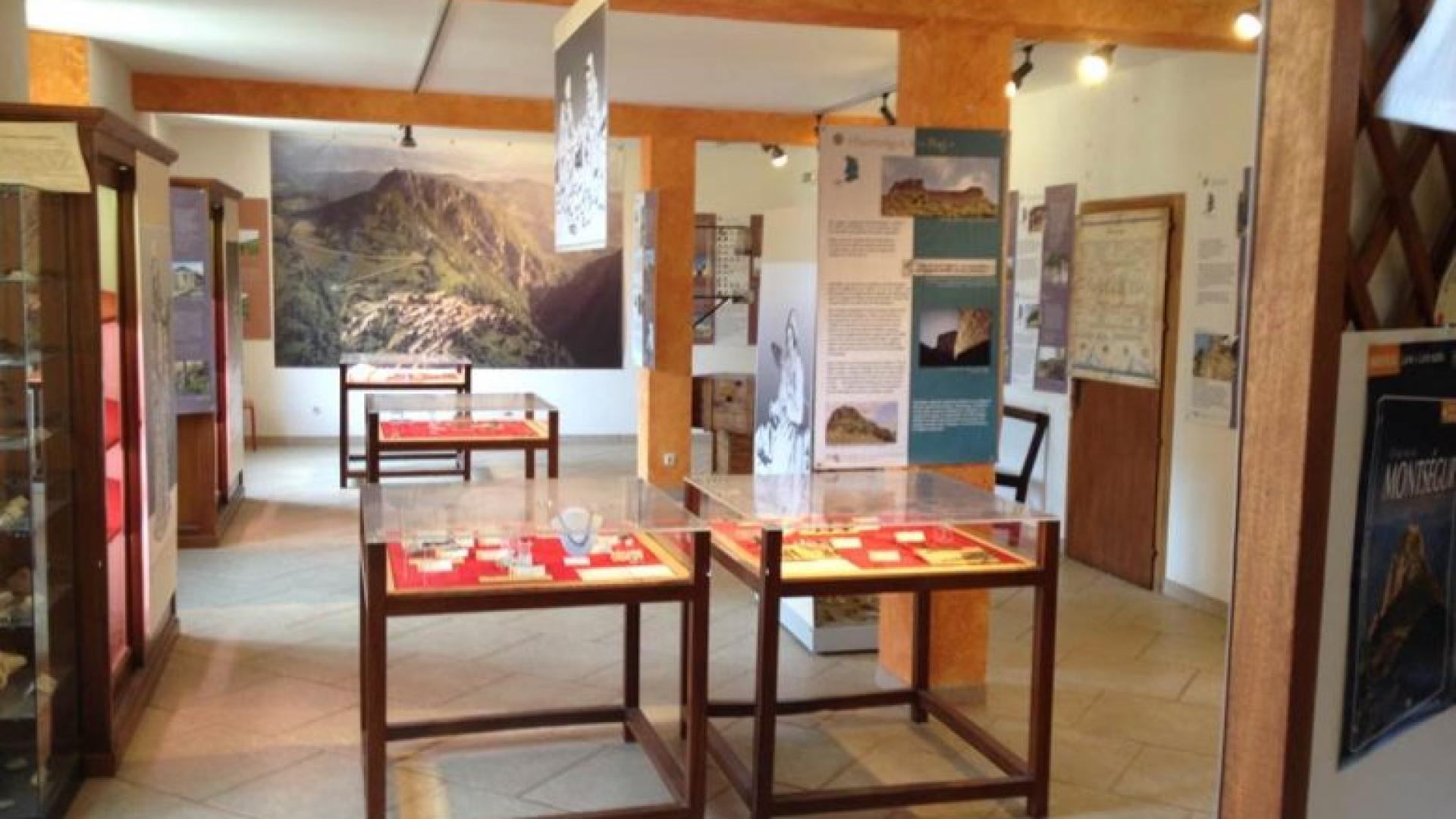 Le village de Montségur | Site Officiel de l'Office de Tourisme des ...