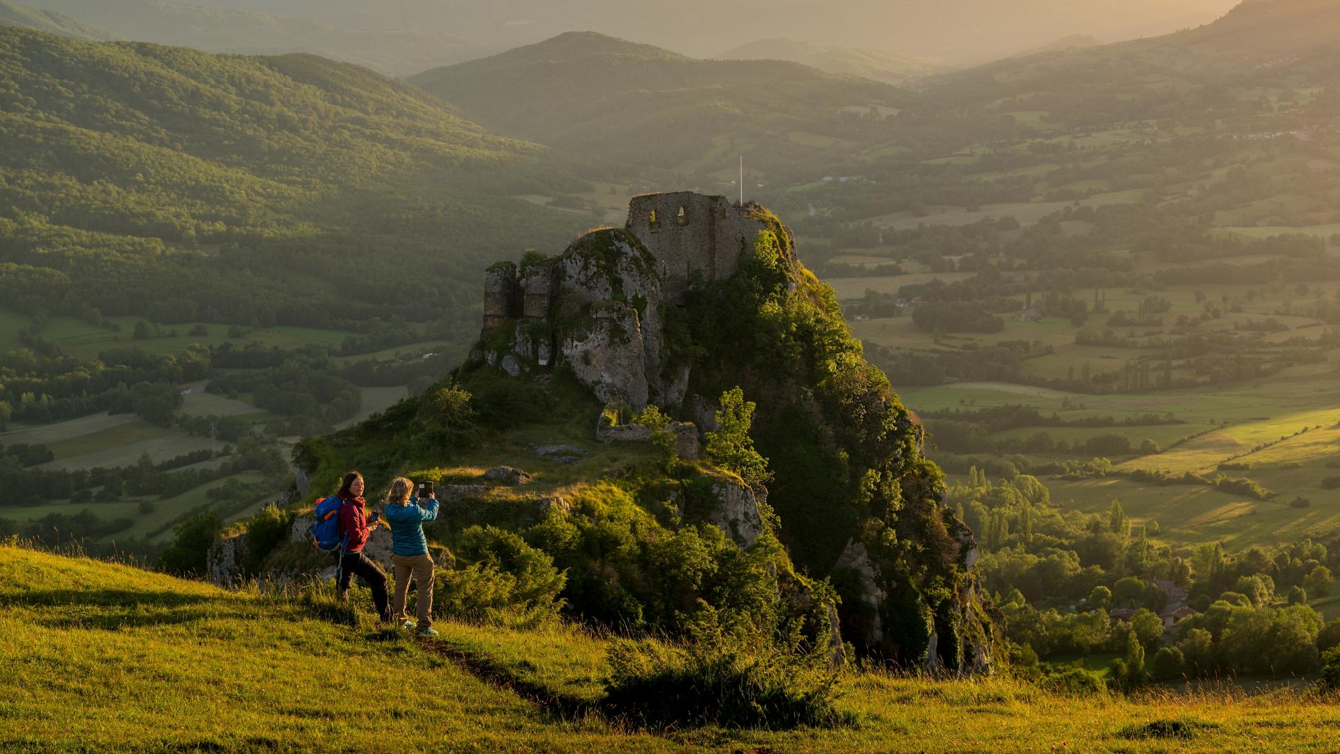 Le catharisme | Site Officiel de l'Office de Tourisme des Pyrénées Cathares