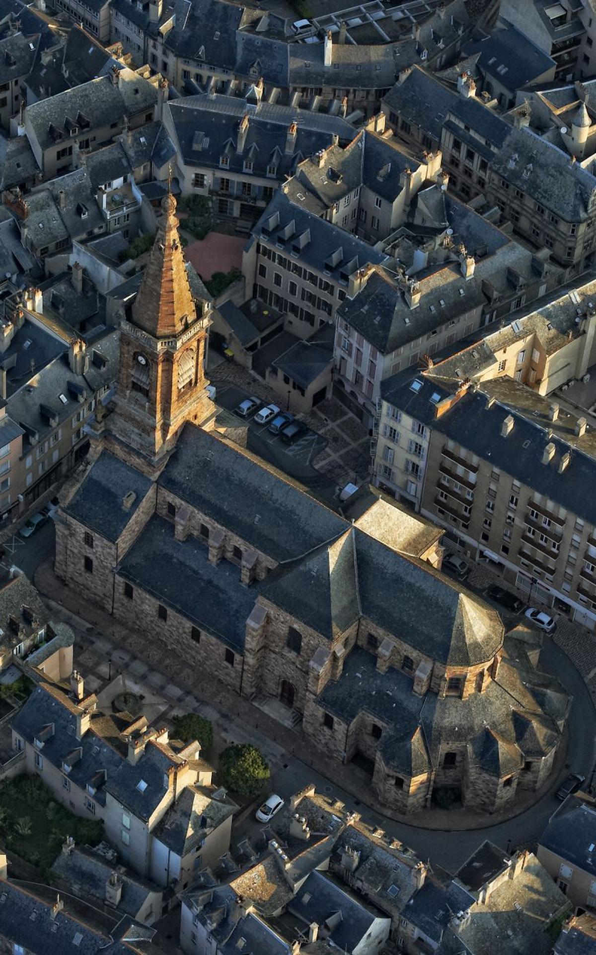 Laissez-vous conter la cathédrale et le centre historique de Rodez ...