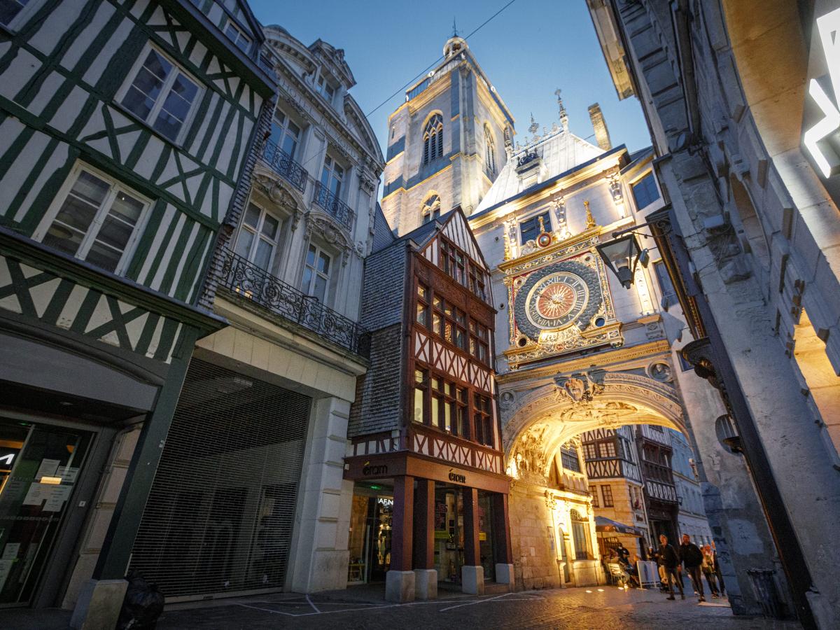 On the steps of Joan of Arc