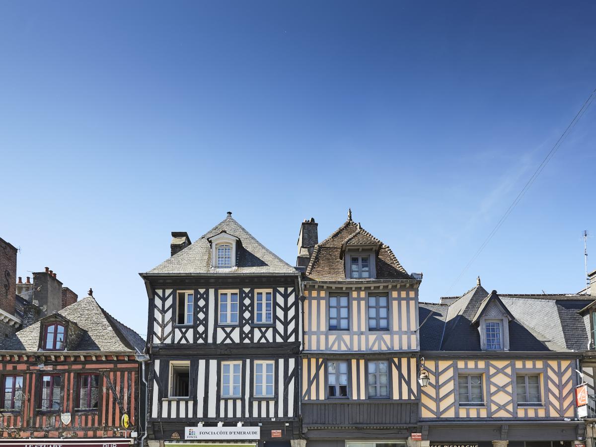 Dol-de-Bretagne La Cité Rayonnante |Visiter Dol-de-Bretagne : les ...