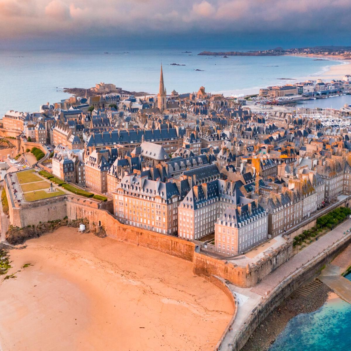 Welkom op onze website! Saint-Malo – Baai van de Mont-Saint-Michel ...