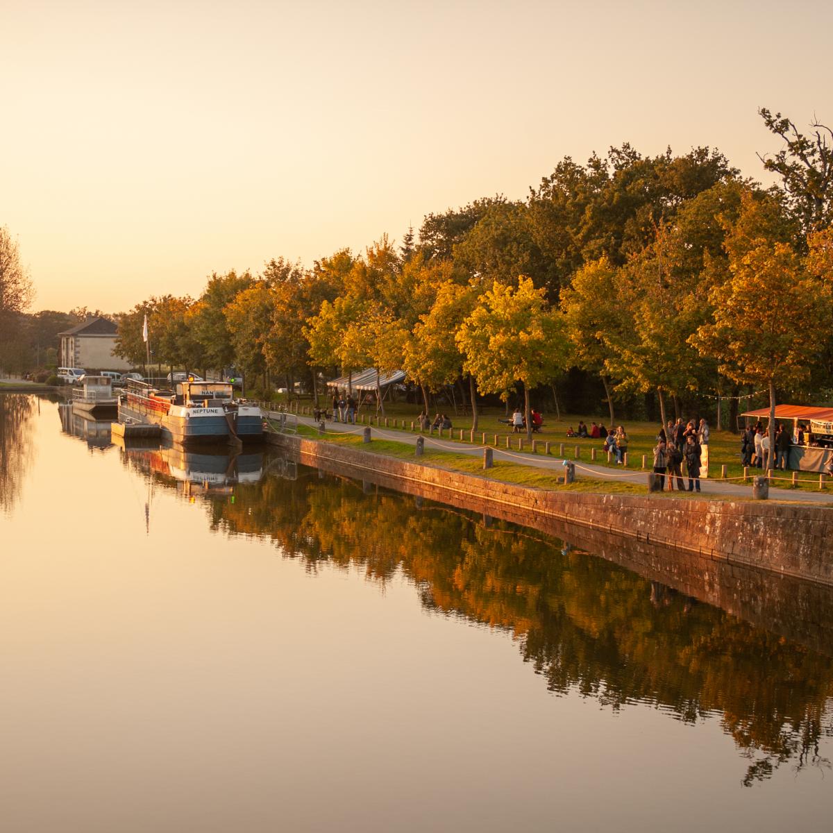 Le Canal d’Ille et Rance Le Diamant vert | Saint-Malo – Baie du Mont ...