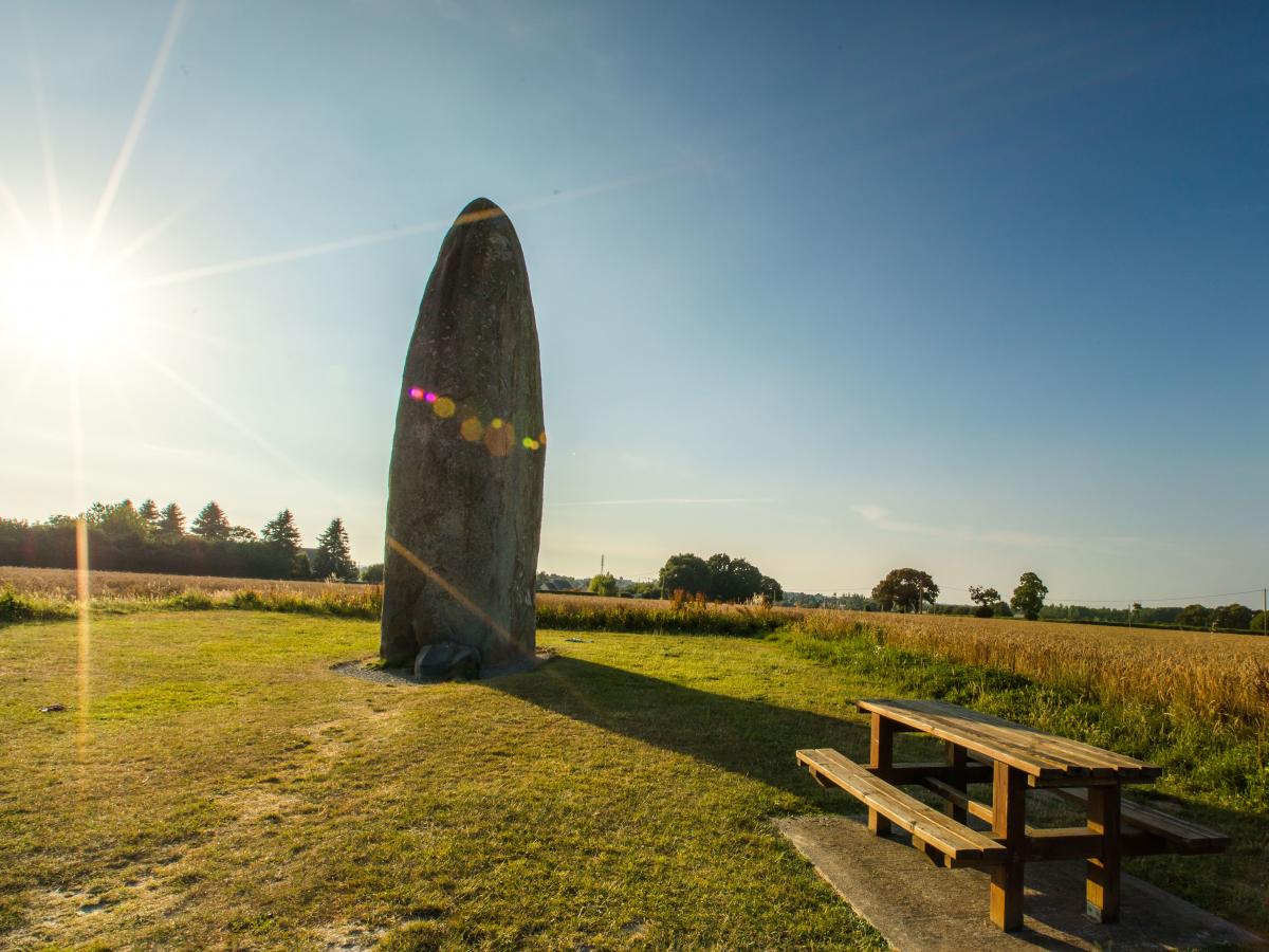 Le Menhir du Champ Dolent | Saint-Malo – Mont-Saint-Michel Bay – Tourism