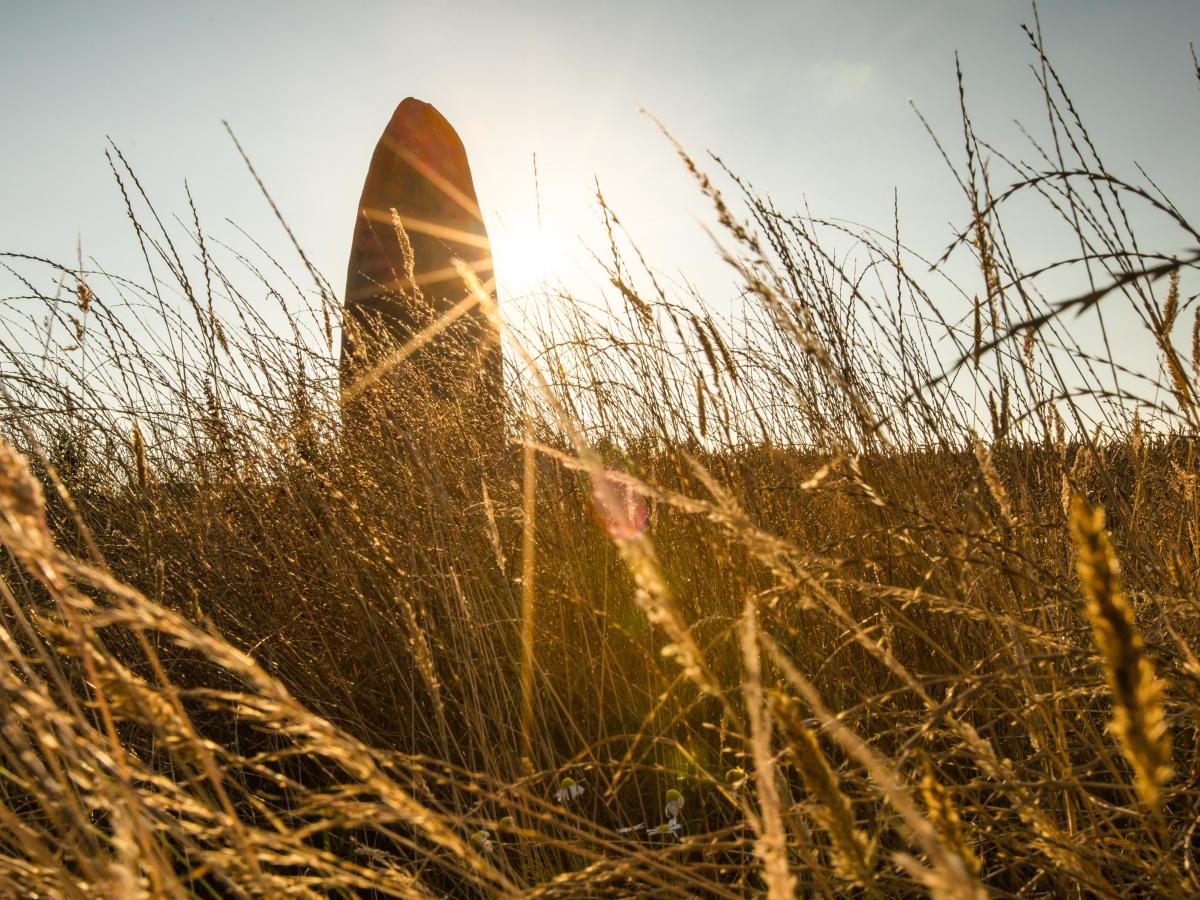 Le Menhir du Champ Dolent | Saint-Malo – Mont-Saint-Michel Bay – Tourism