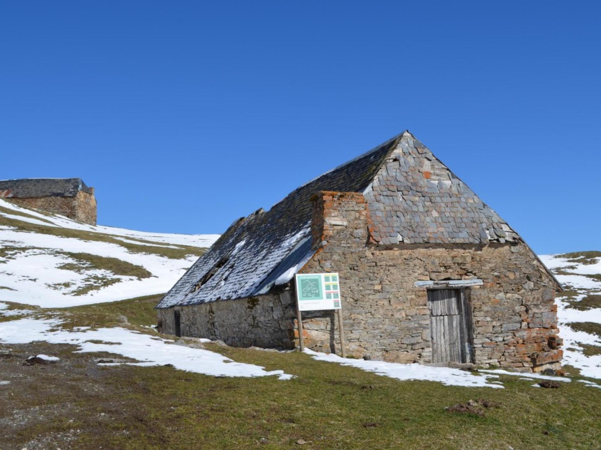 Balade hivernale aux granges de Grascoueou | Saint-Lary Tourisme