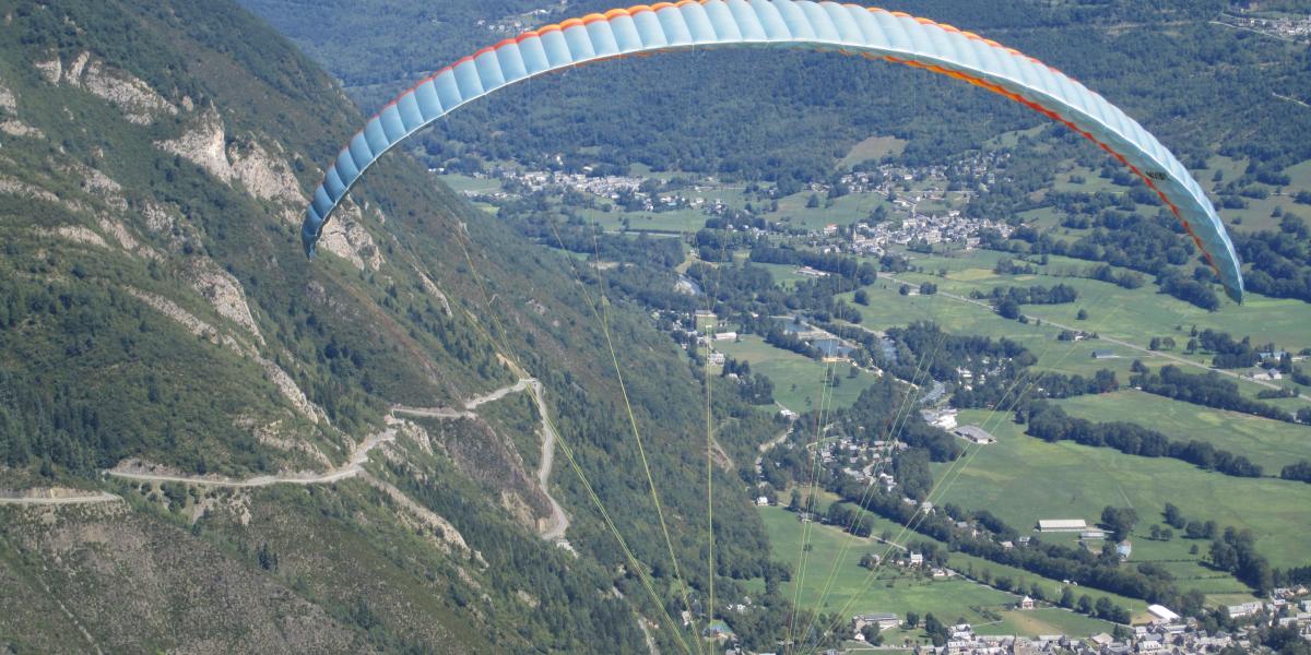 Parapente à Saint Lary pour grands et petits | Saint-Lary Tourisme