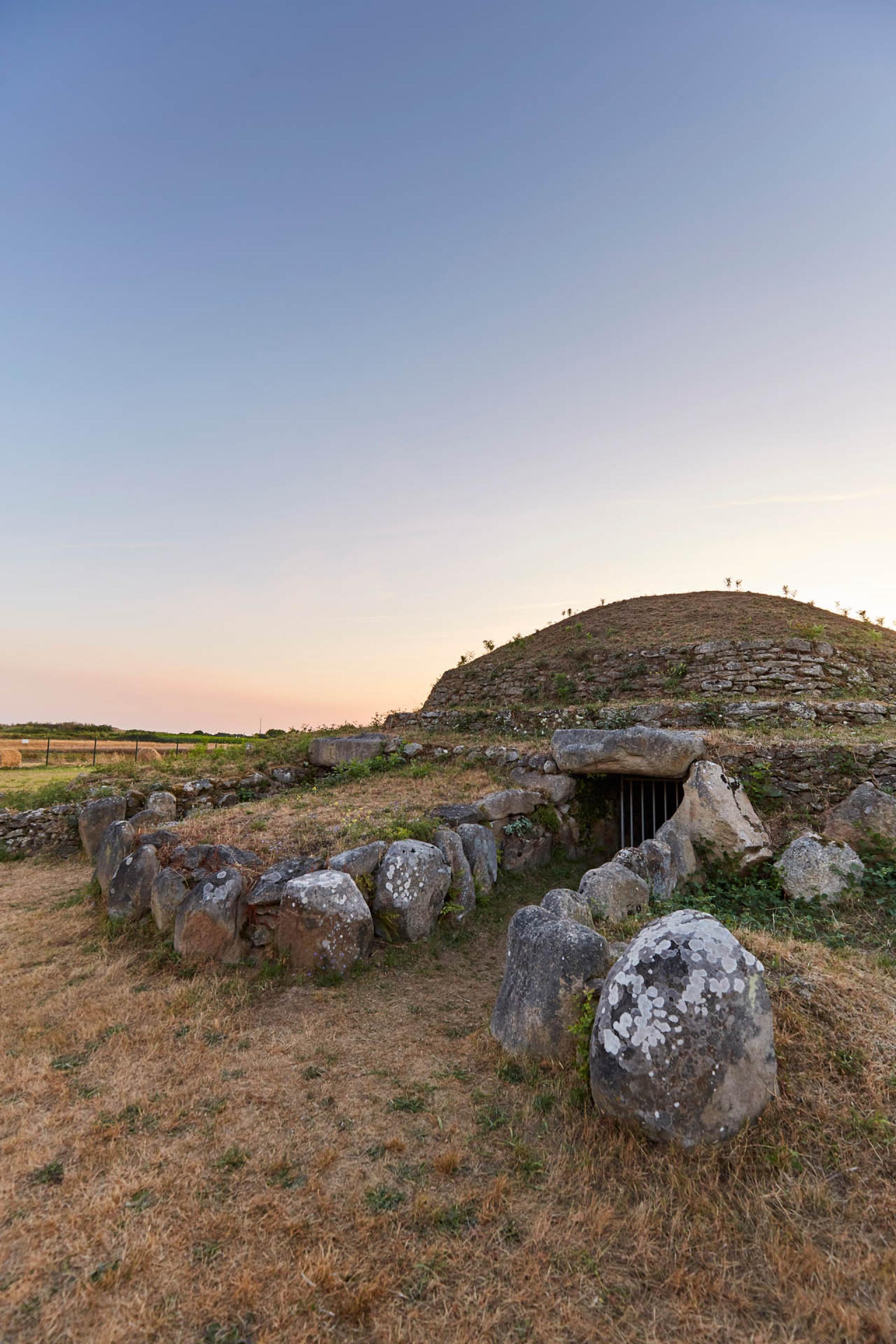 Dissignac Tumulus - A 6,000-year old burial chamber