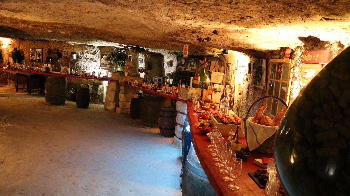 LES TROGLOS | Sud Val de Loire Tourisme