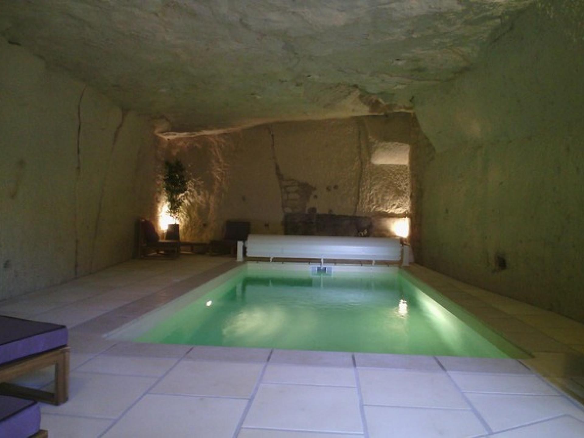 Sud Val de Loire Tourisme Stay in a troglodyte cave