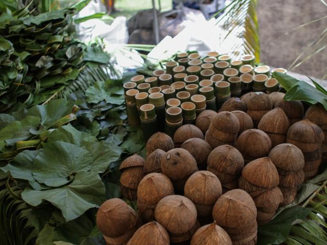 Enjoy an ahimā’a | Tahiti Tourisme – Official website of The Islands of ...