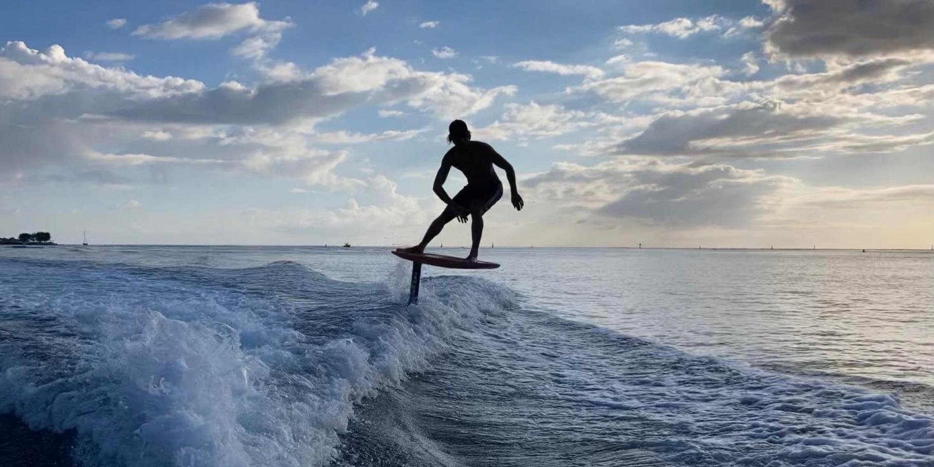 Try out a foil | Tahiti Tourisme – Official website of The Islands of ...