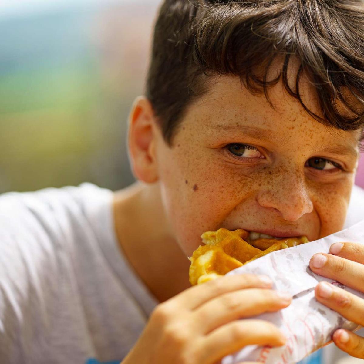 Meuse Valley, vineyards and feet in the water | Terres-de-Meuse Tourist ...