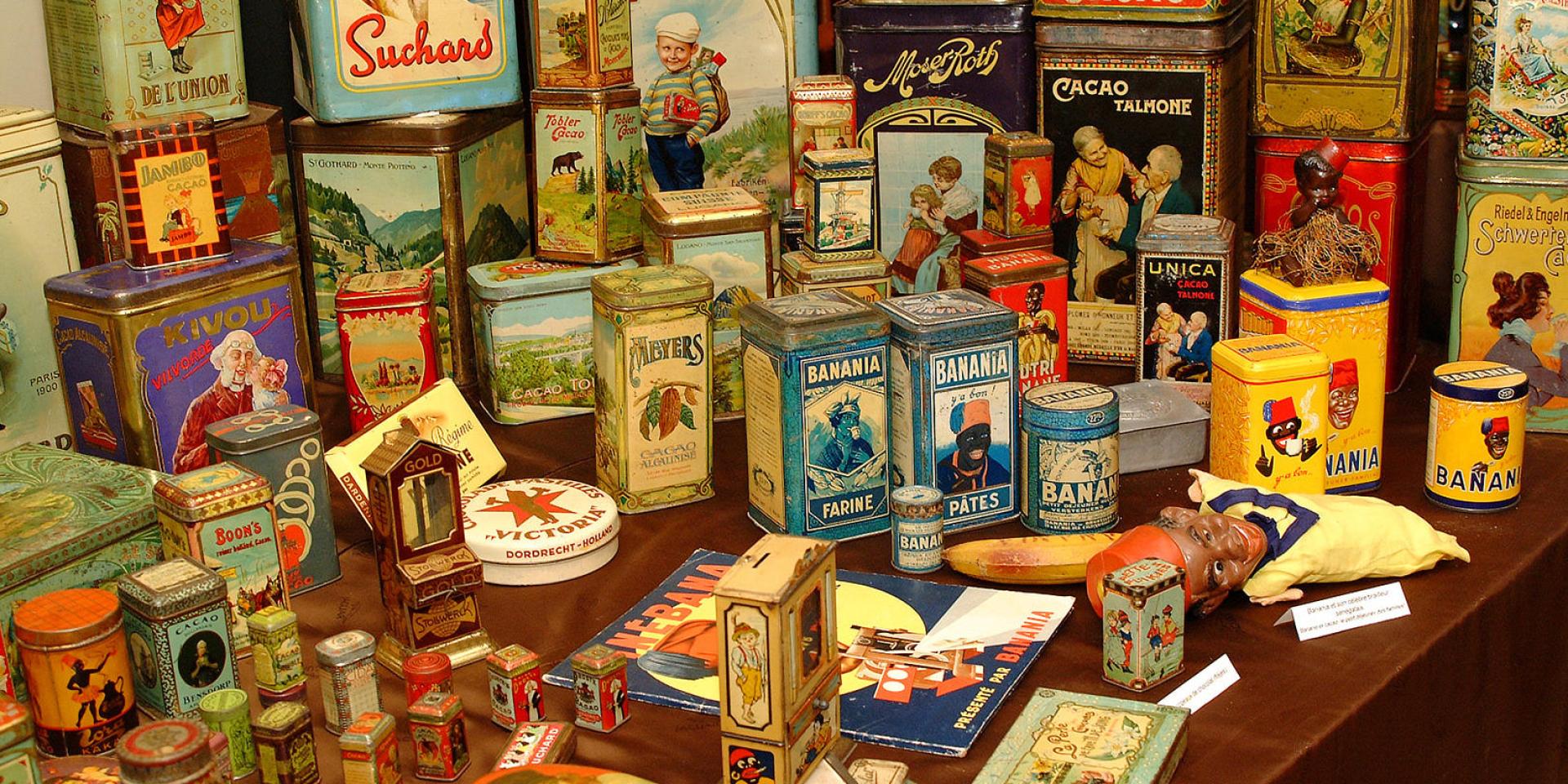 La plus grande collection de boite en fer blanc du monde | Maison du ...