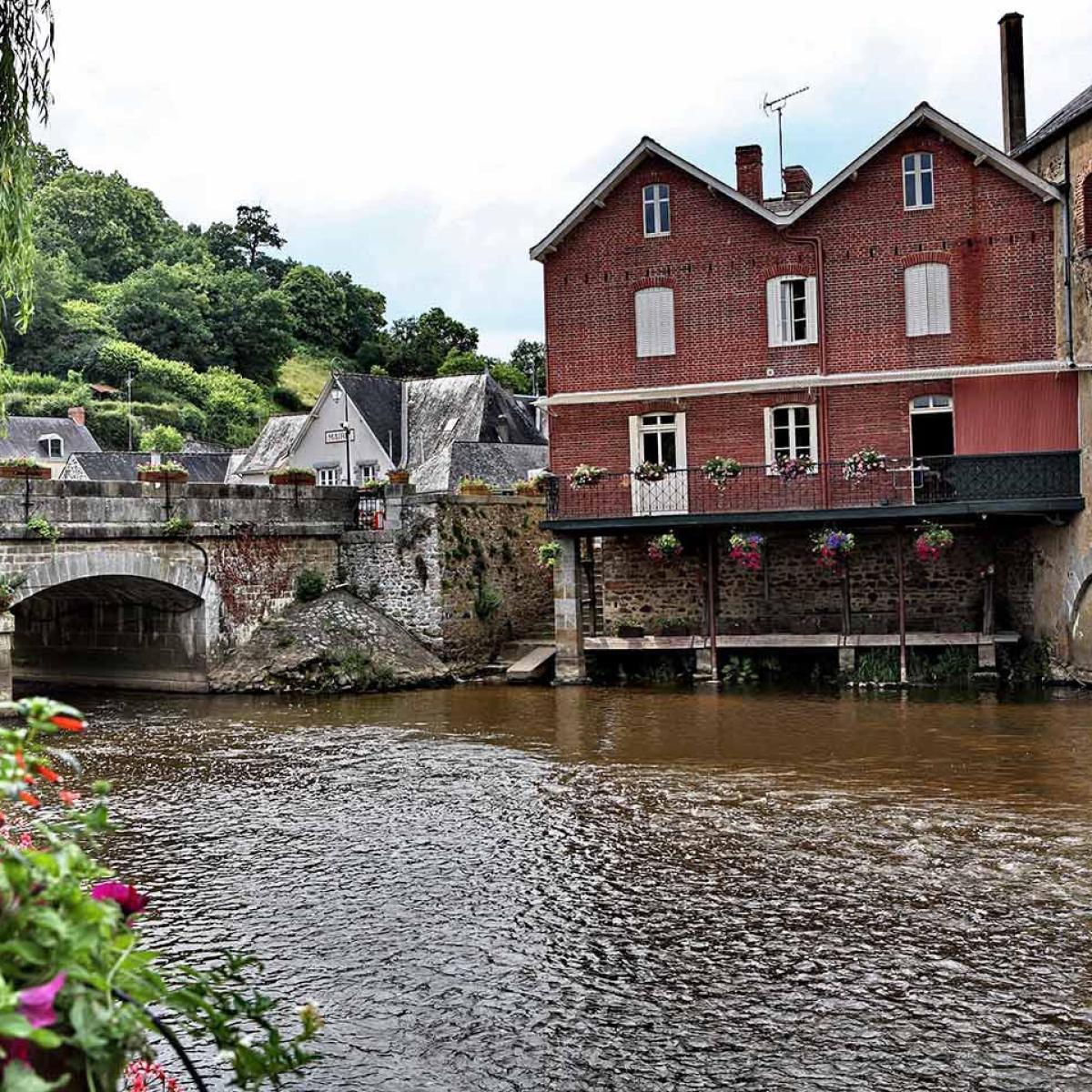 Bienvenue chez vous : se ressourcer à Chailland. | Portail du tourisme ...
