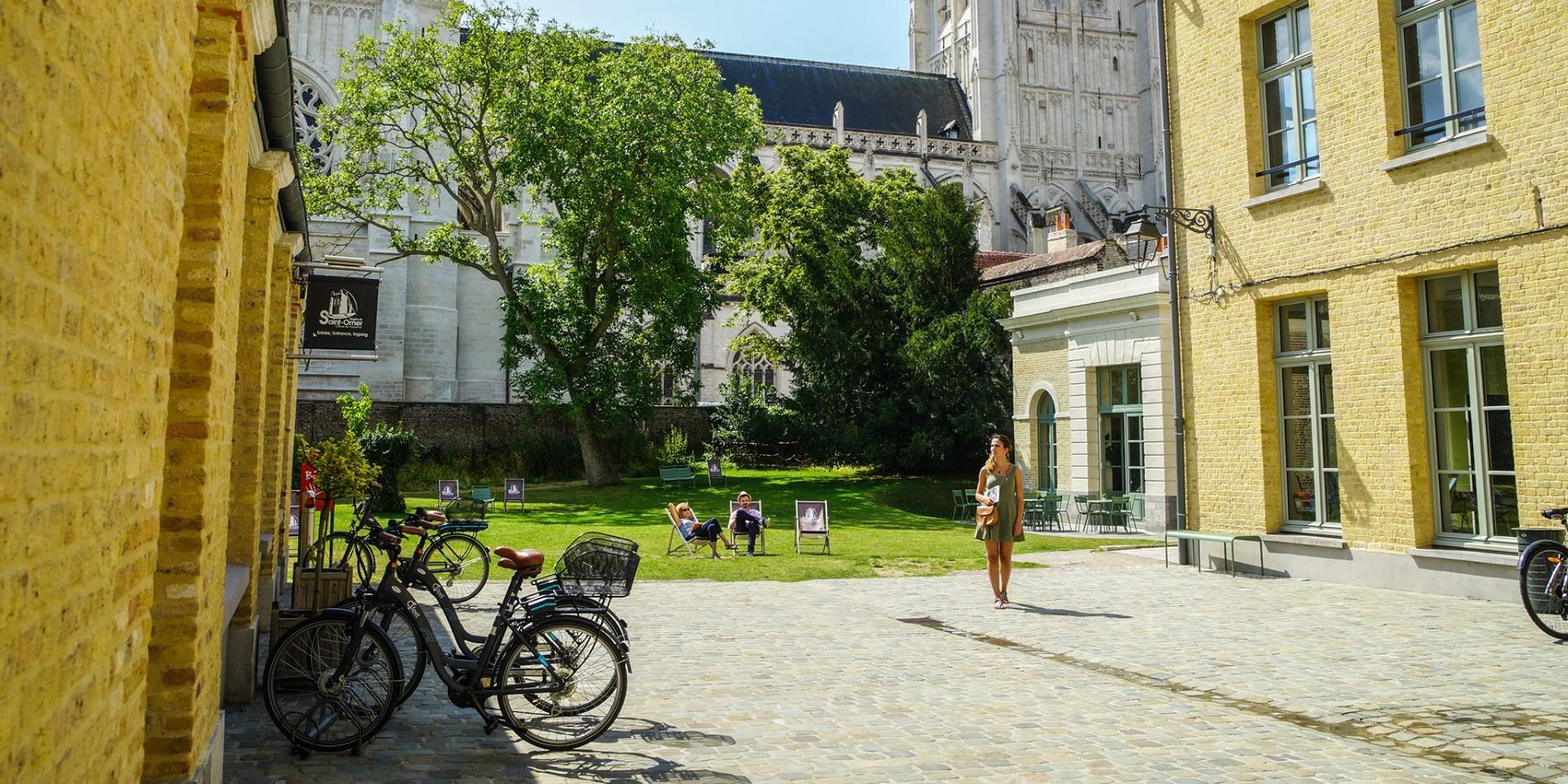 Follow us on the networks | Saint-Omer Tourist Office