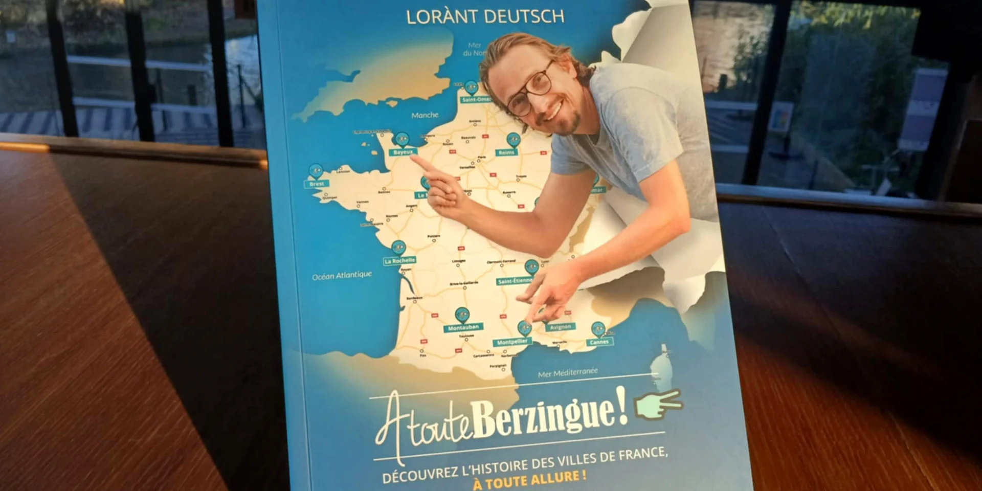 Découvrez« A toute Berzingue ! », le dernier livre de Lorànt Deutsch