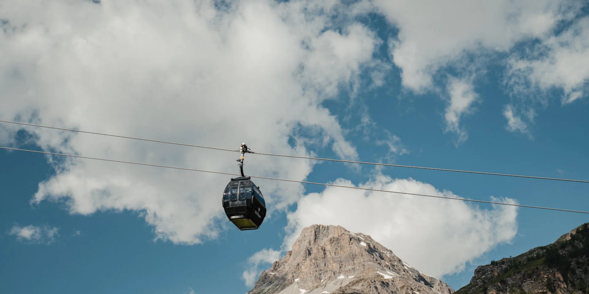 Free lifts for pedestrians | Val d’Isère : Alps ski resort and winter ...