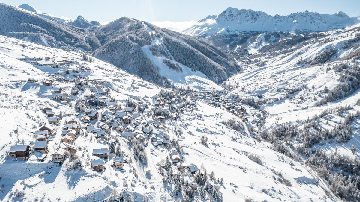 Vars and its Villages | Vars: Hautes-Alpes ski resort