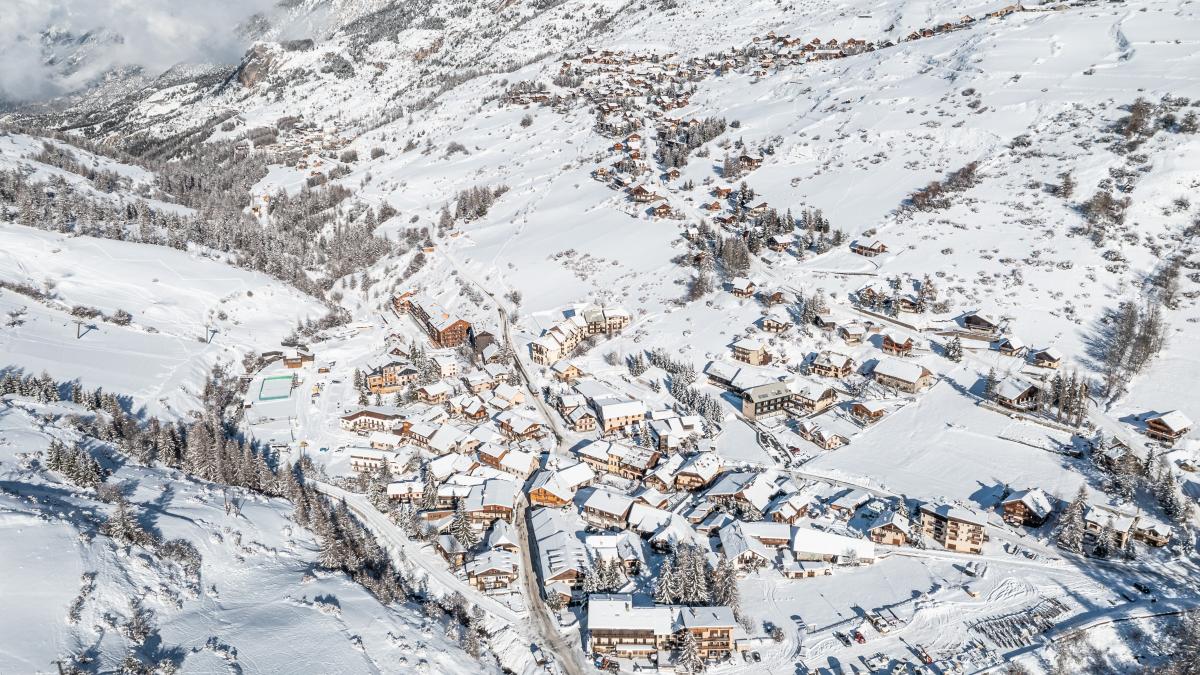 Vars and its Villages | Vars: Hautes-Alpes ski resort