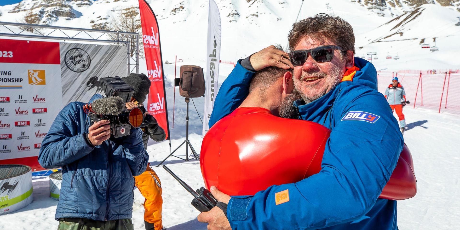 Simon Billy : recordman du monde de ski de vitesse, 255.5 km/h | Vars ...