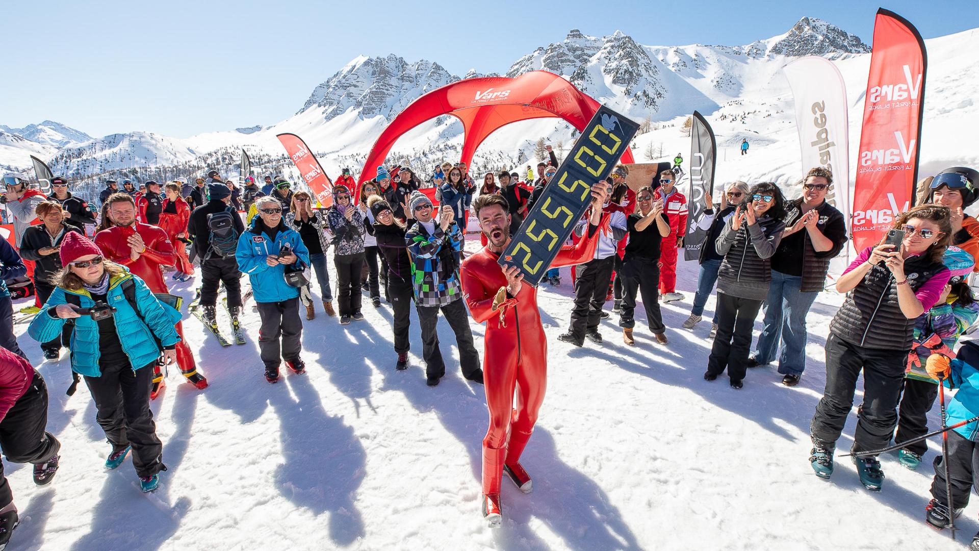 Simon Billy : recordman du monde de ski de vitesse, 255.5 km/h | Vars ...
