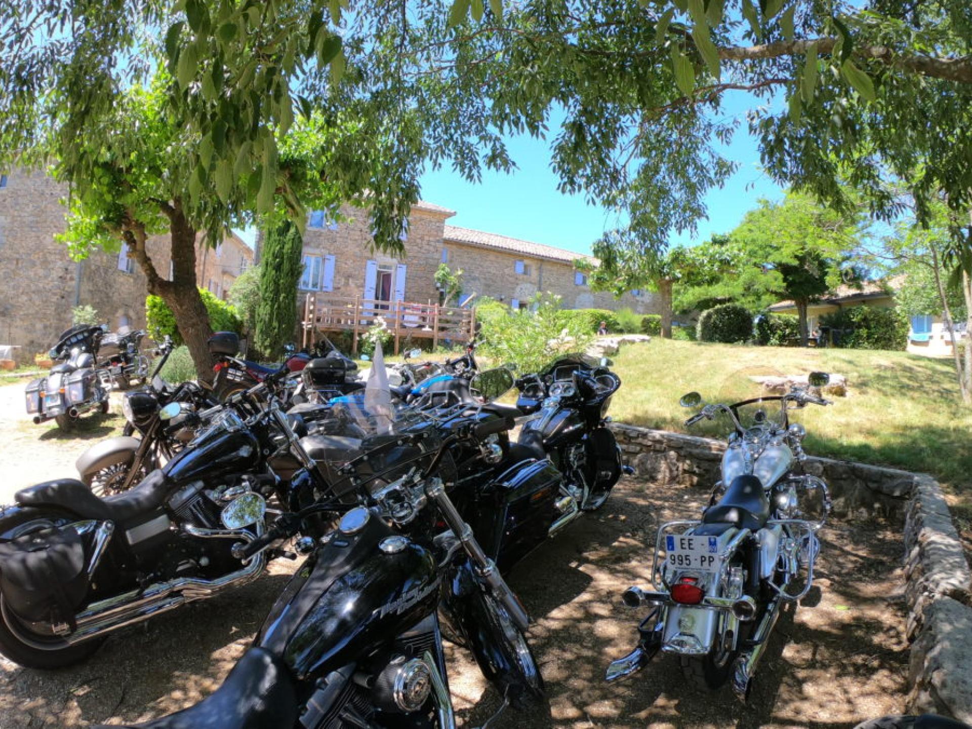 Accueil groupes à la Clé des Champs en Ardèche méridionale